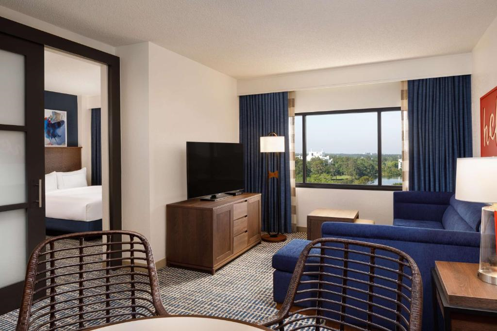 DoubleTree Suites by Hilton Orlando at Disney Springs