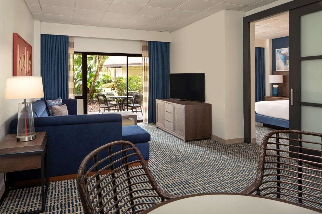 DoubleTree Suites by Hilton Orlando at Disney Springs