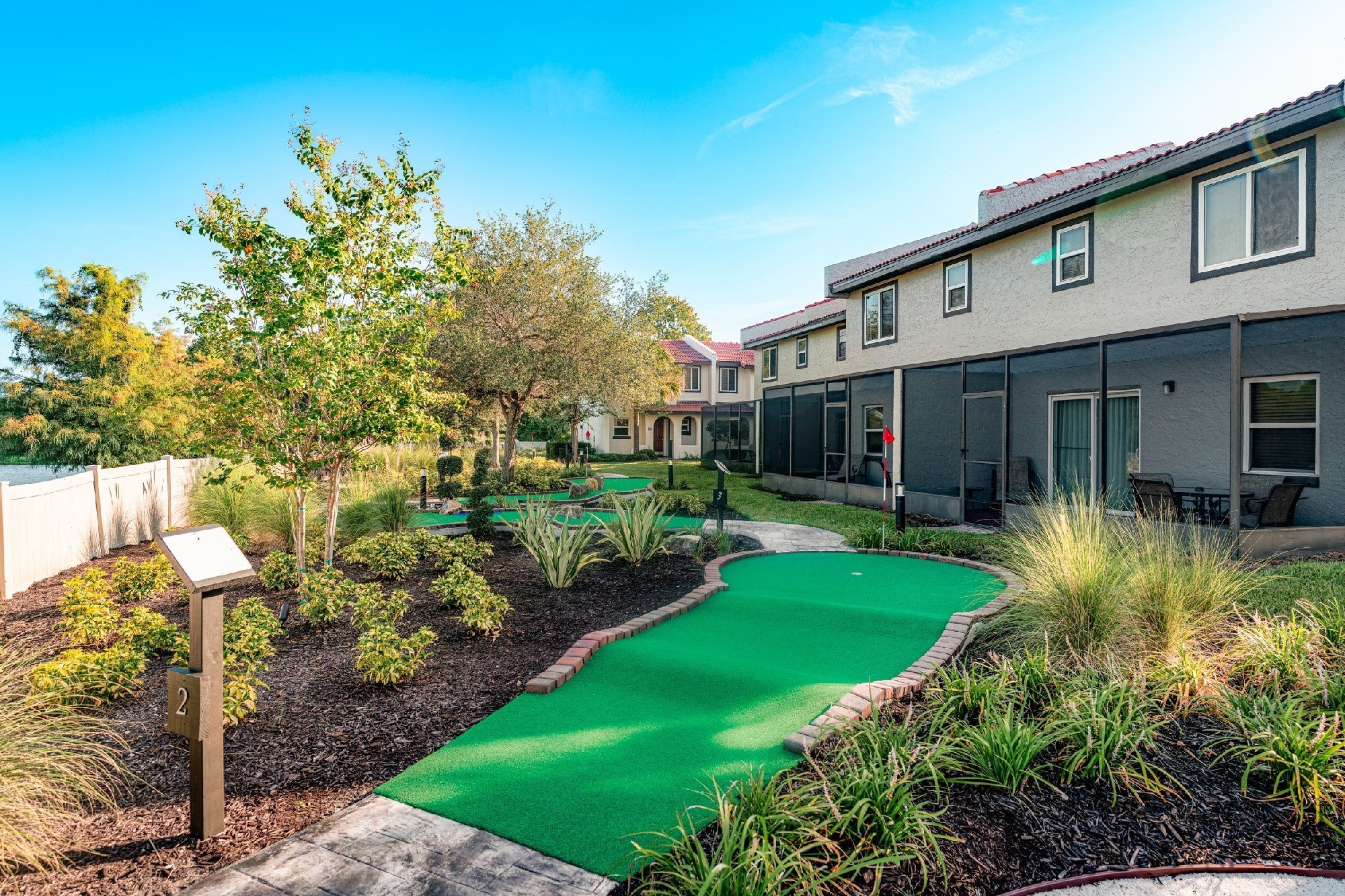 FantasyWorld Resort – Family Villas with Water Park Near Disney