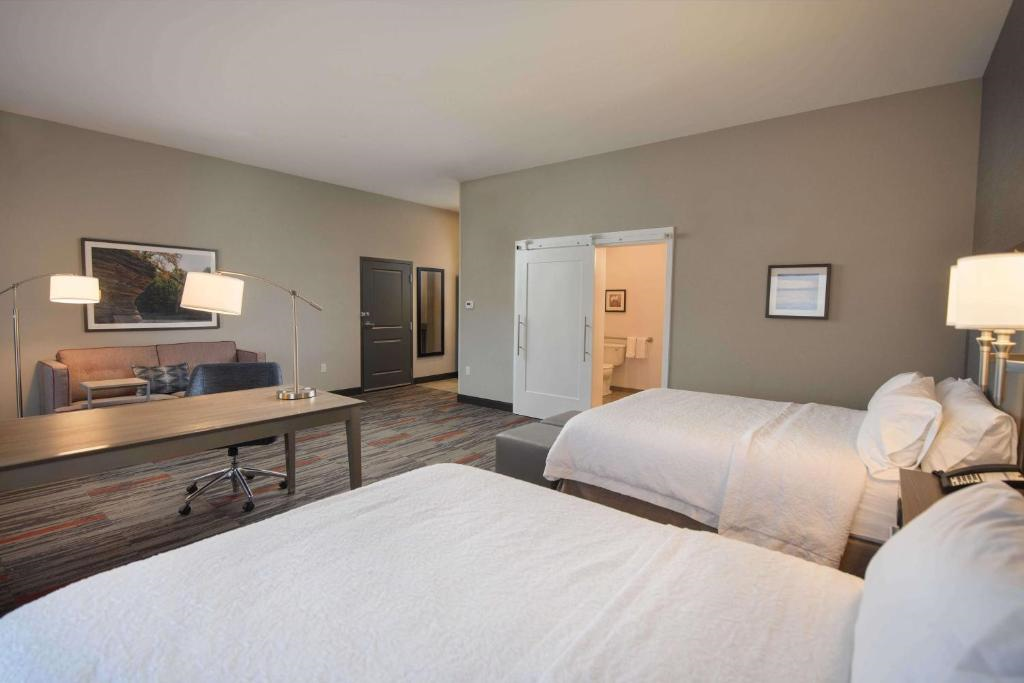 Hampton Inn and Suites at Wisconsin Dells Lake Delton