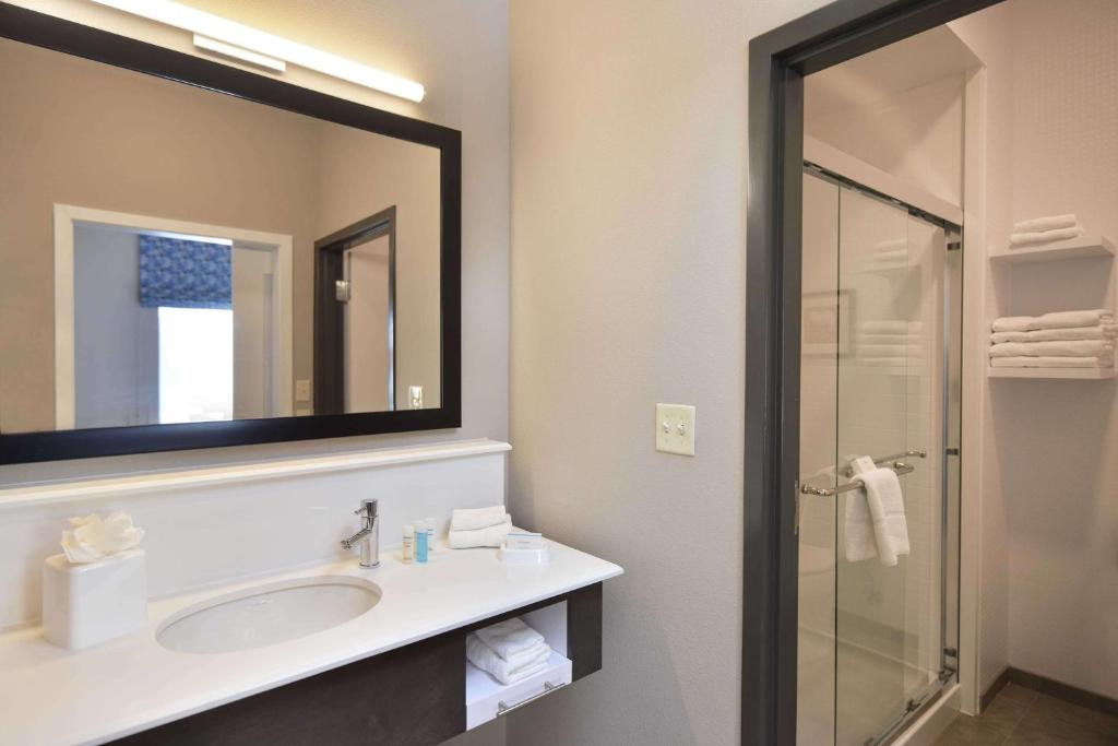Hampton Inn and Suites at Wisconsin Dells Lake Delton