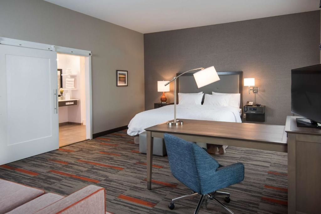 Hampton Inn and Suites at Wisconsin Dells Lake Delton