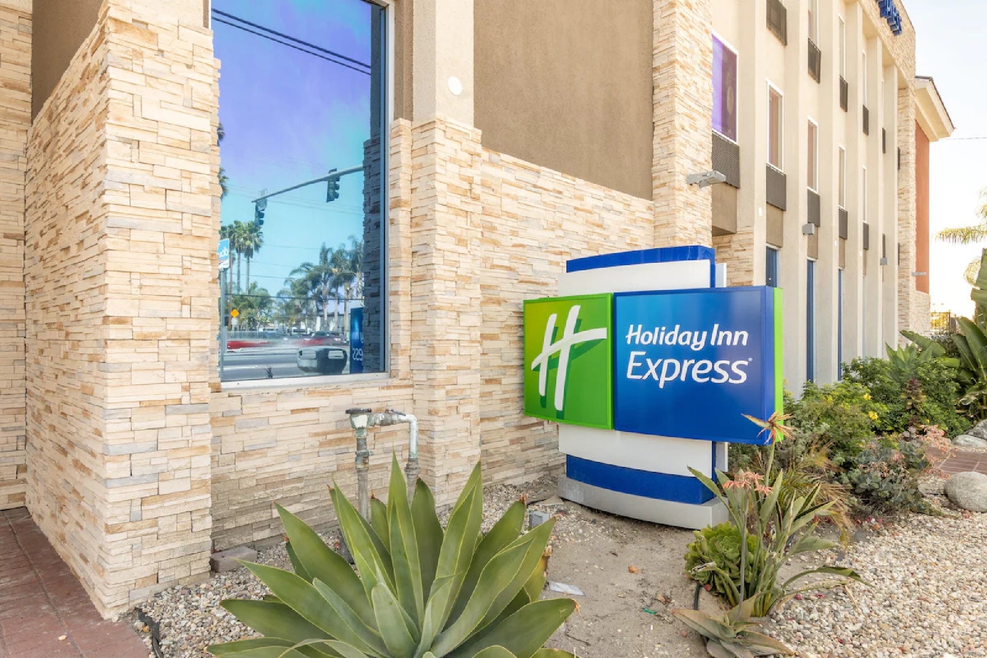 Holiday Inn Express - Anaheim West