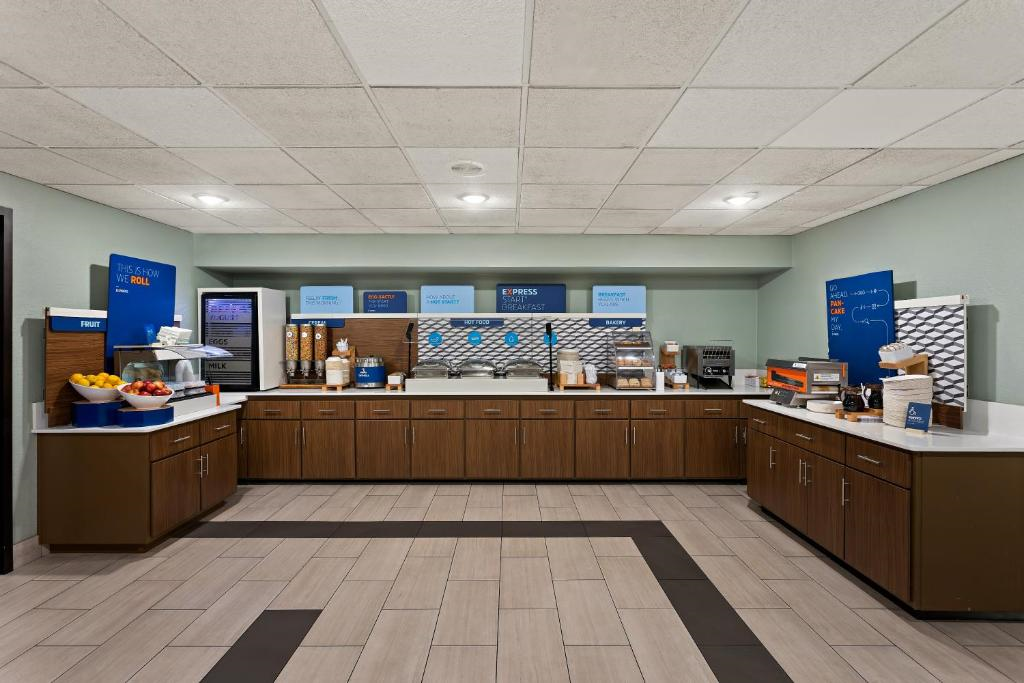 Holiday Inn Express Branson-Green Mountain Drive, MO