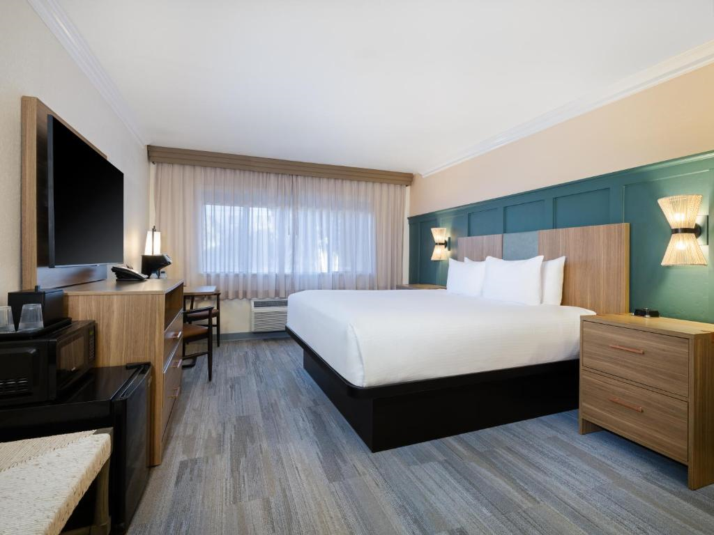 Squire Resort at the Grand Canyon by IHG