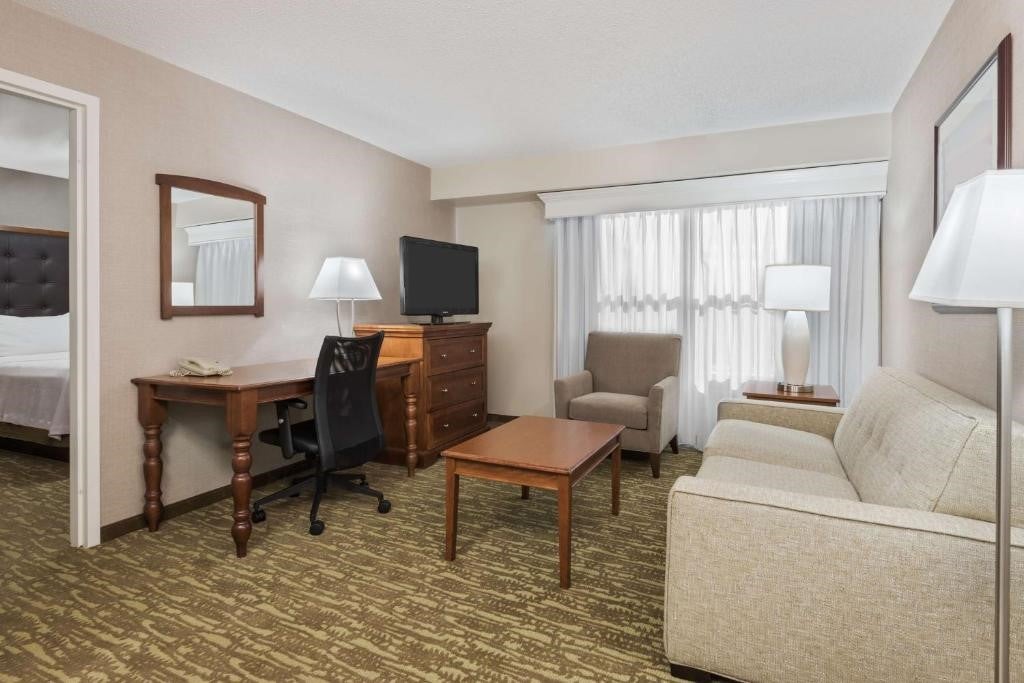 Homewood Suites Holyoke - Hotel with Full Kitchens