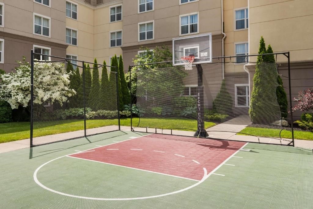 Homewood Suites Holyoke - Hotel with Full Kitchens