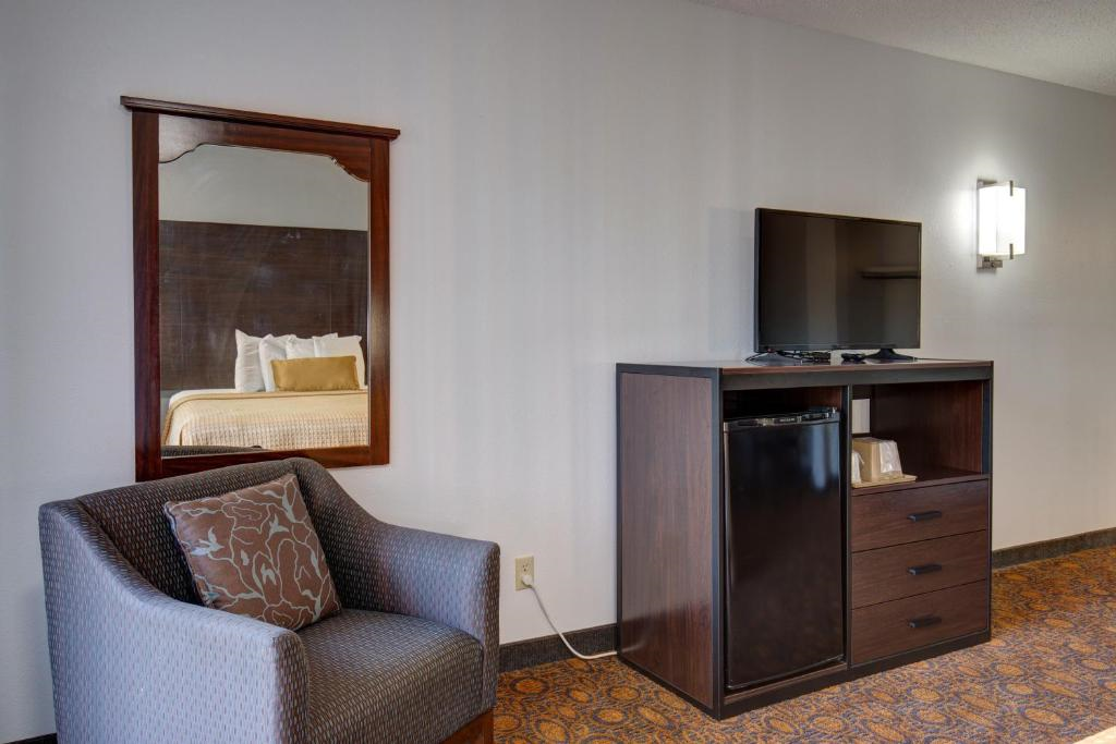 Howard Johnson in Branson - Near Theaters & Top Attractions