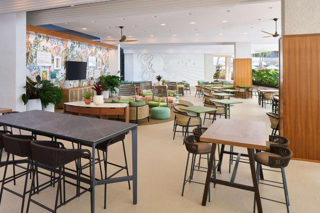 Outrigger Kona Resort and Spa - Kailua-Kona, HI