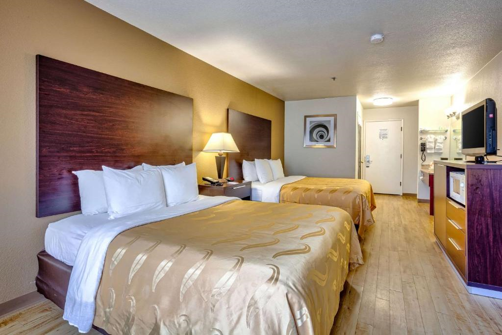 Quality Inn Near Six Flags Discovery Kingdom-Napa Valley
