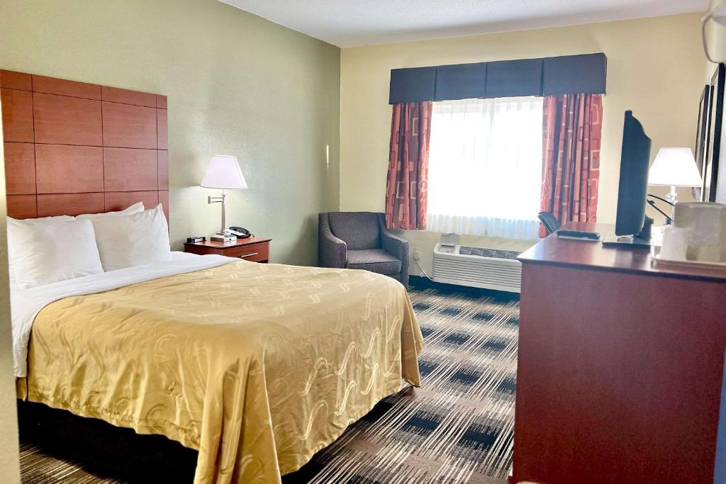 Quality Inn & Suites Wisconsin Dells Downtown - Waterparks Area