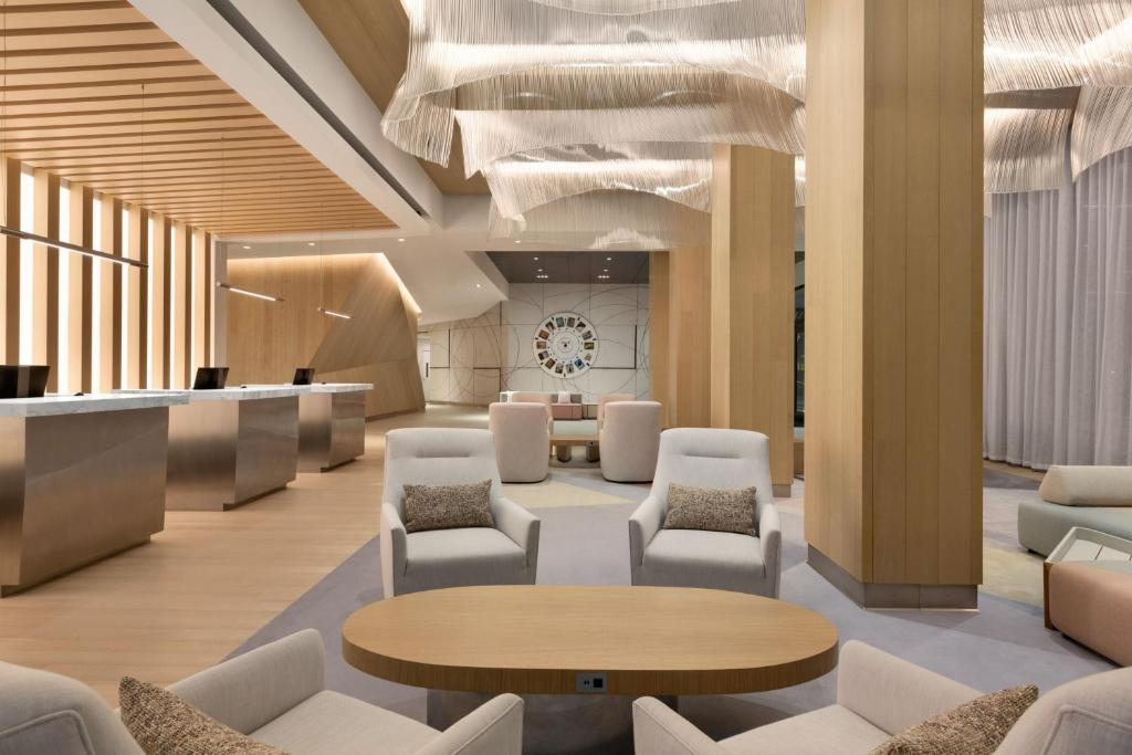 The Viv Hotel Anaheim - Tribute Portfolio Luxury Near Disneyland