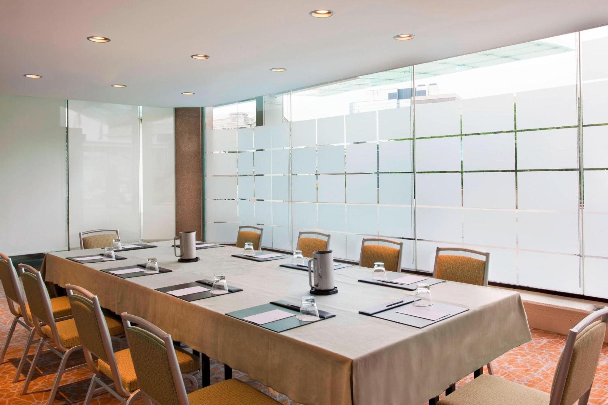 Kansas City Crown Center Hotel – The Westin Kansas City