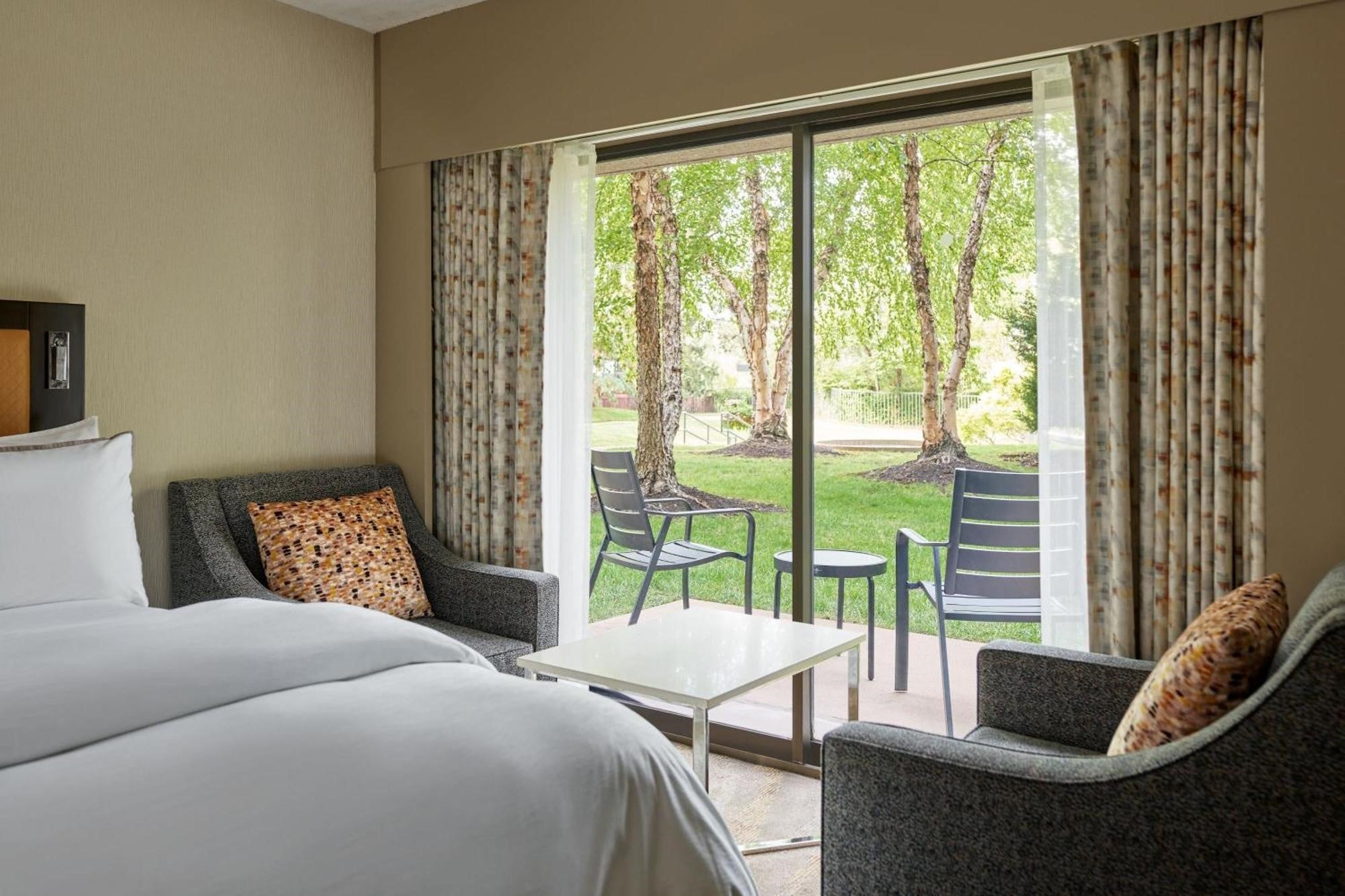 Kansas City Crown Center Hotel – The Westin Kansas City
