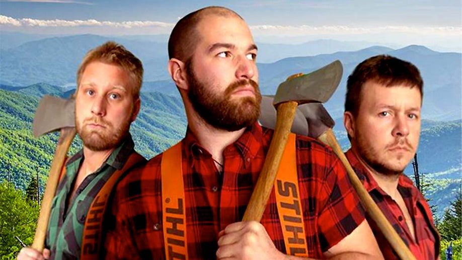 Paula Dean's ﻿Lumberjack Feud Dinner Show Discount Tickets