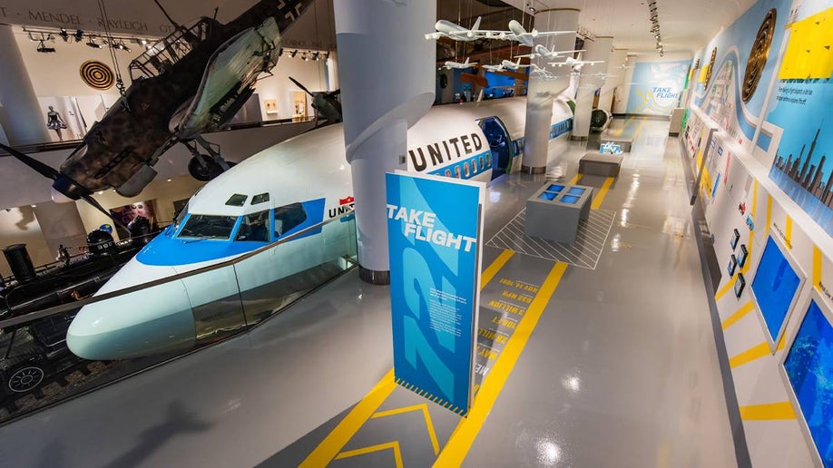 Museum of Science and Industry - Tripster Travel Guide