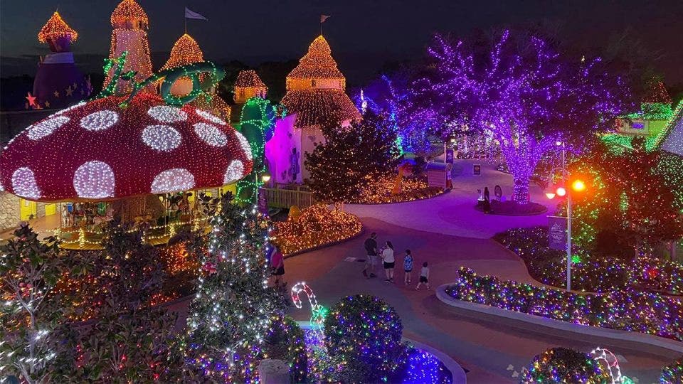 Christmas in Orlando 🎄 The Most Festive Things to Do