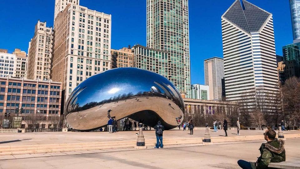 Getting Around Chicago: A Visitor's Guide