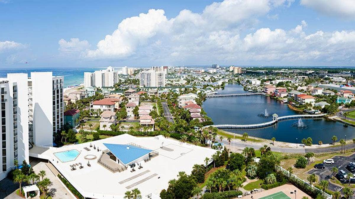 Destin Travel Guide: Beaches, Boats, and Emerald Coast Bliss