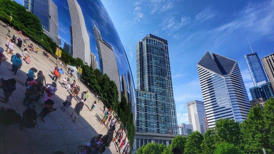 Famous Chicago Landmarks: 19 Essential Sights in Windy City