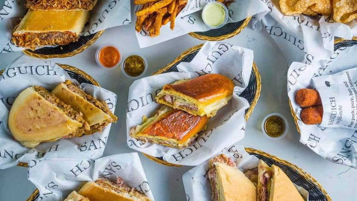 Miami Bachelor Party Ideas: 15 Tips on How to Plan & Where to Go