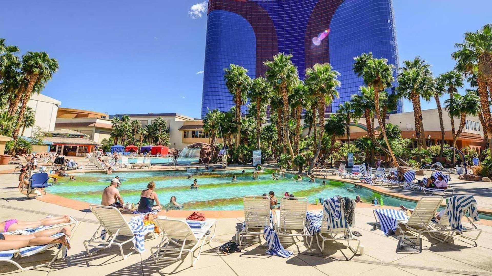 Rio Las Vegas Pools 🏊‍♀️ Hours, Amenities, and Everything to Know
