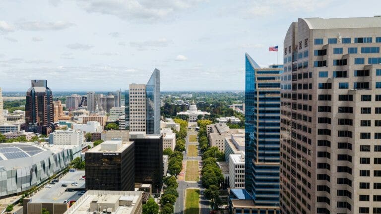 Sacramento Travel Guide: History, Eats & Riverfront Vibes