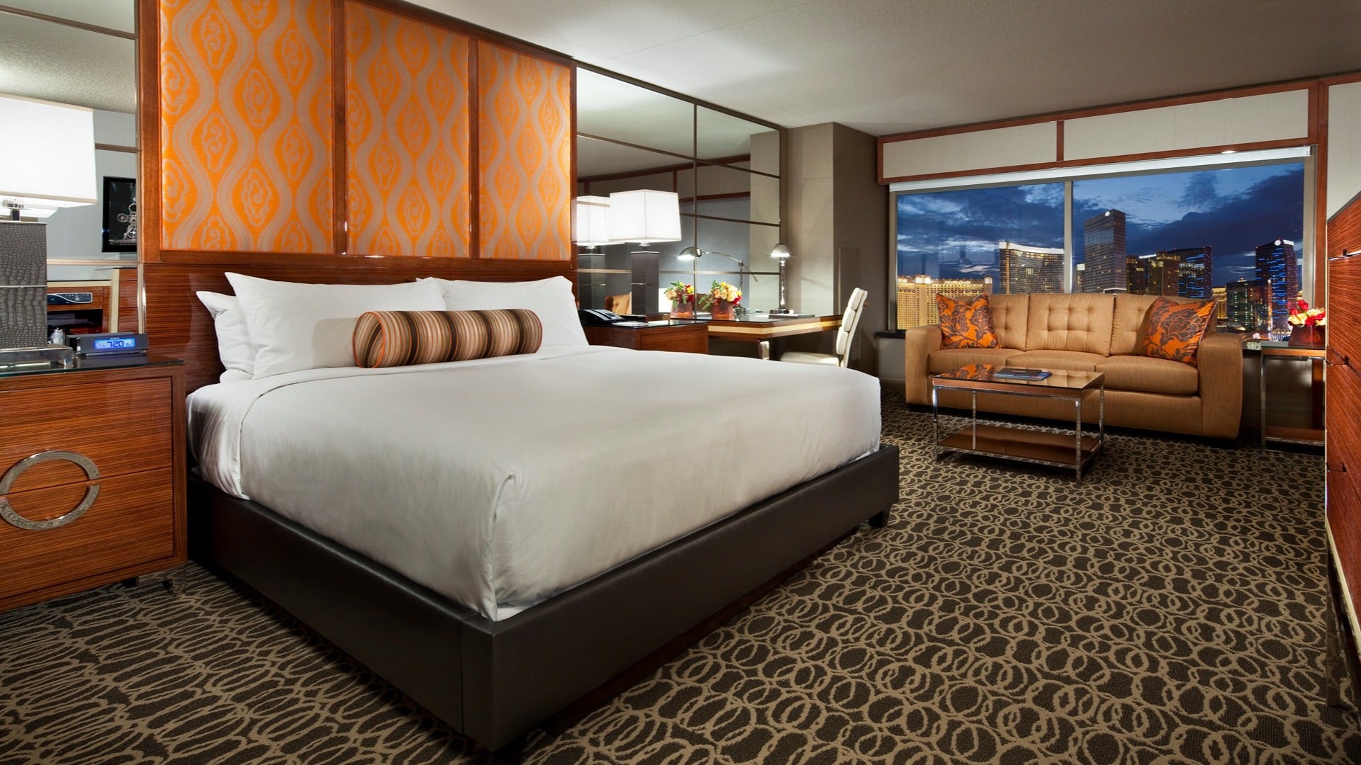 MGM Grand Las Vegas: Rooms, Reviews, and Amenities