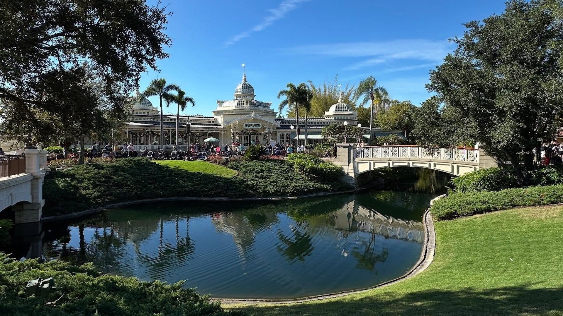 The Crystal Palace Disney: Indulge in a Buffet Feast