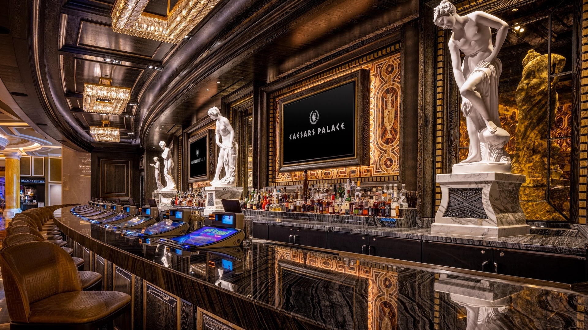 Caesars Palace Restaurants: Jackpot Eats You Can’t Miss in Vegas