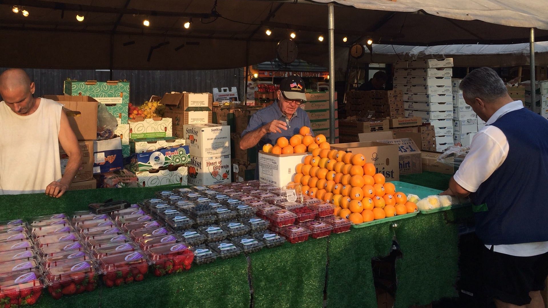 Haymarket Boston: Find the Best Produce, Snacks, and Souvenirs