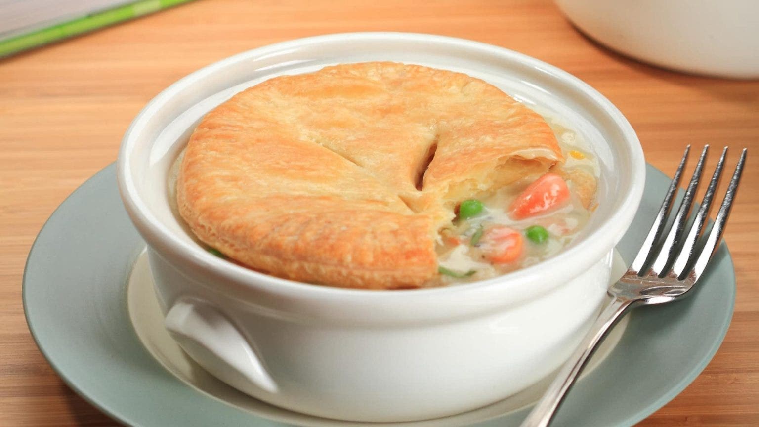 The Walnut Room: Iconic History, Classic Ambiance, & the Menu