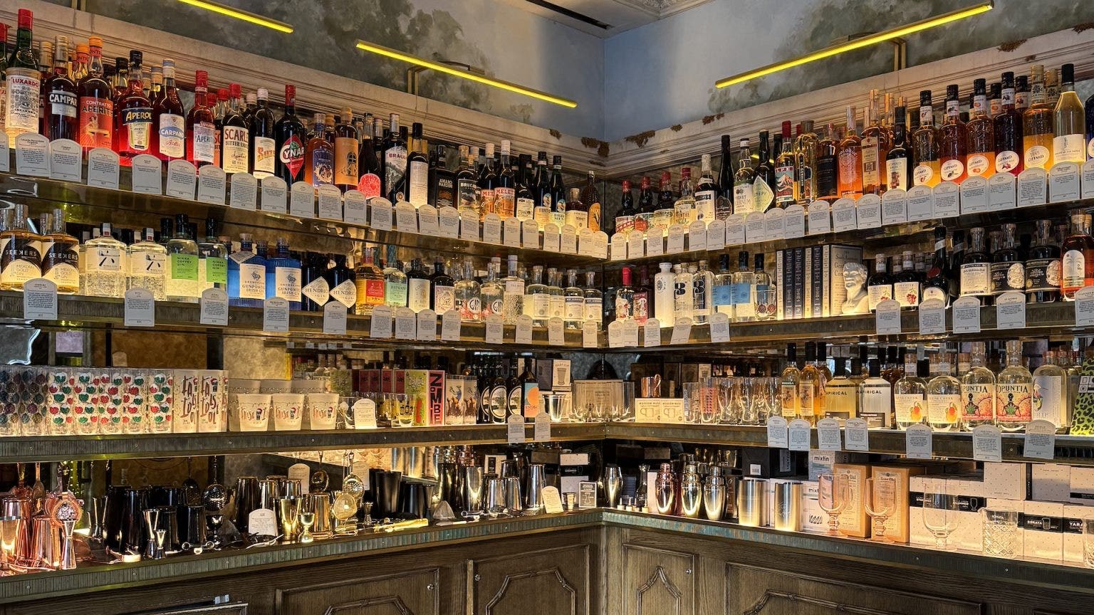 Raised by Wolves San Diego: A Can't-Miss Speakeasy Experience