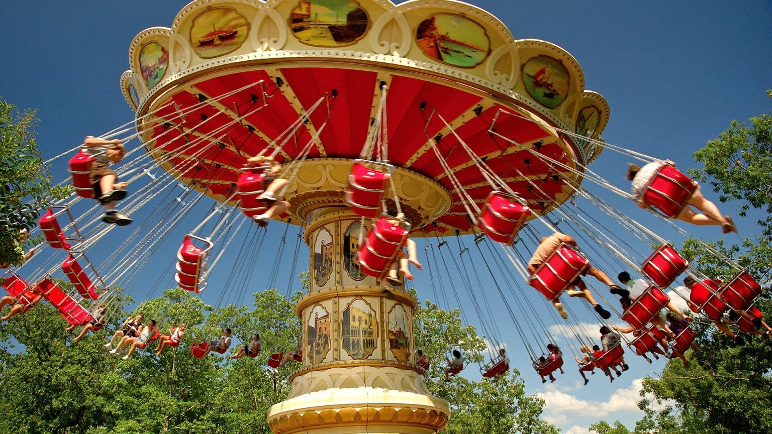 Silver Dollar City Package Deals: Save Up To 52% Off Now (2026)