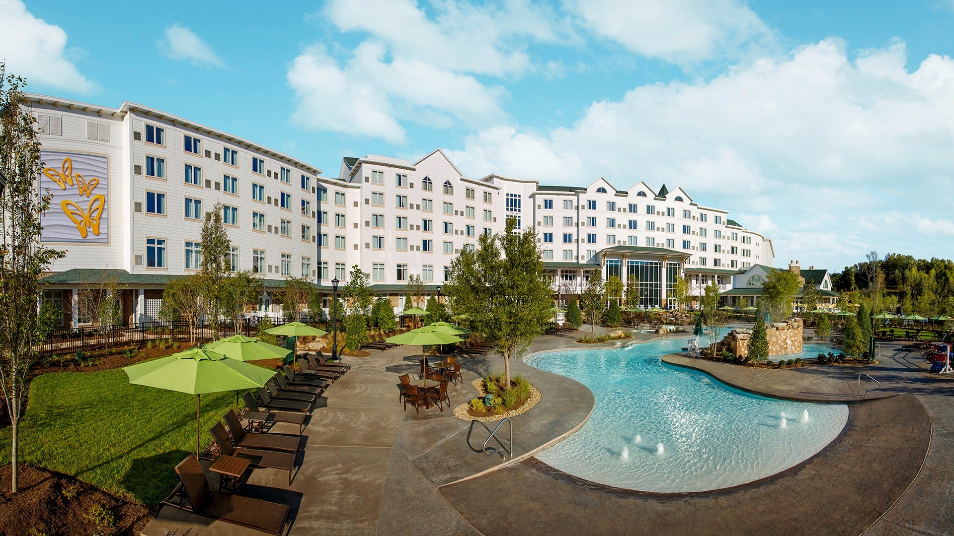 Dollywood DreamMore Resort Pigeon Forge: Rooms, Perks & More