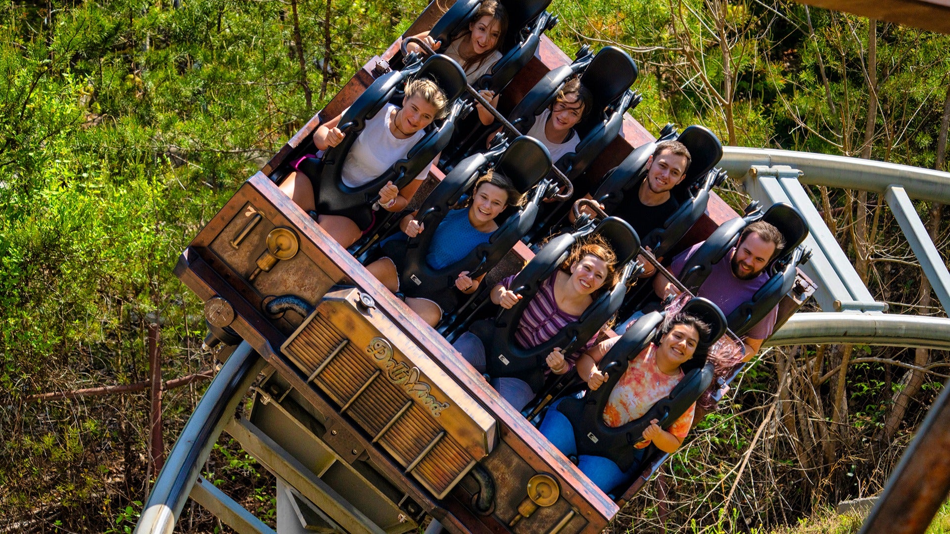 Mystery Mine Dollywood: Spooky, Twisty, Totally Addictive!