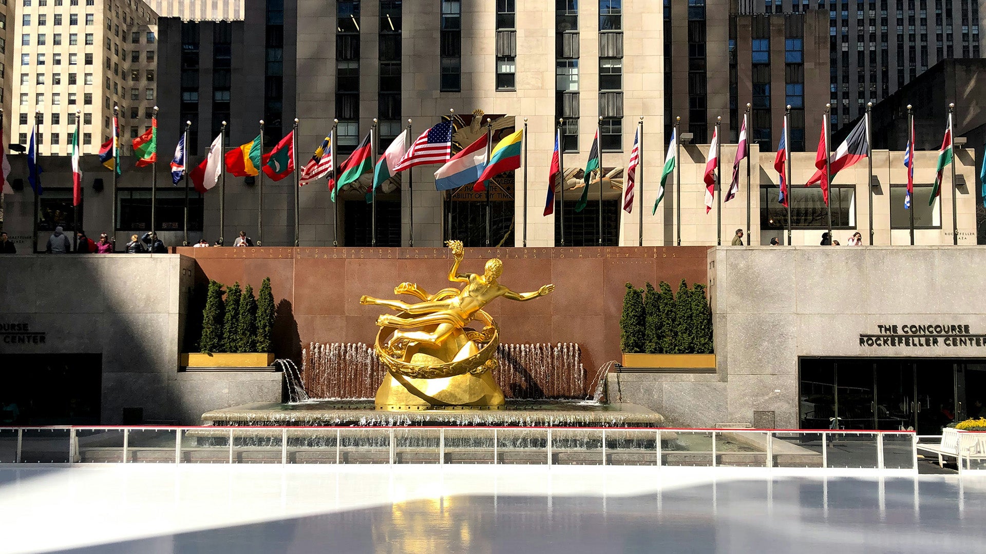 Tour Rockefeller Center New York: Up To 21% Off Today (2026)