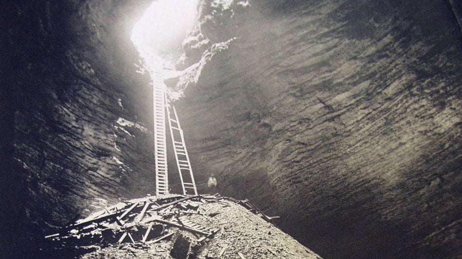 Learn the History & Legend of Silver Dollar City's Marvel Cave