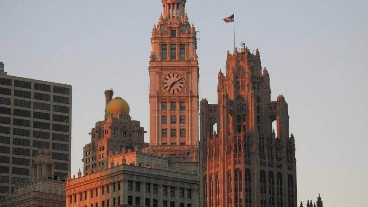 Iconic Chicago Buildings: 8 Icons That Define Windy City